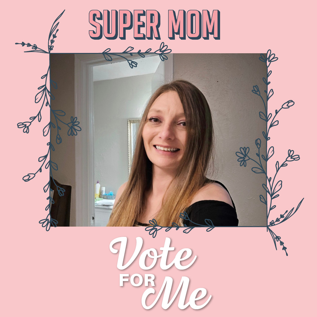 Ashley Hanson | Super Mom